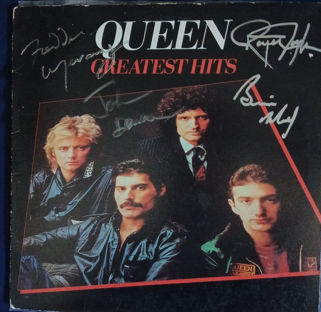 Queen Autograph Facts Boston Memorabilia – Autographs and Memorabilia ...