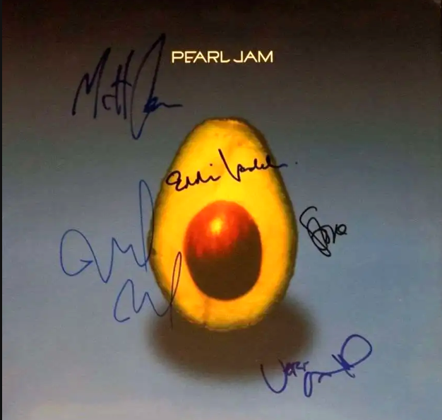Pearl Jam Autograph Facts Boston Memorabilia – Autographs and ...